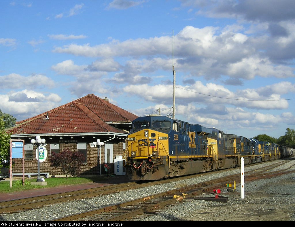 CSXT 5308 West With Seven More Motors